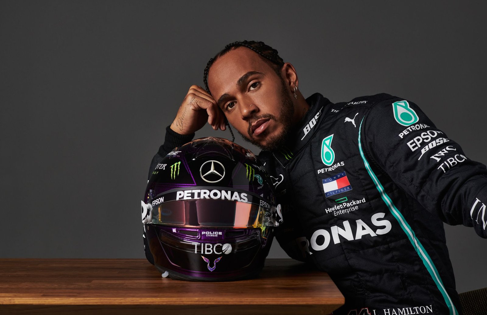 Lewis Hamilton: el rey de la Fórmula 1 - Centauri Magazine