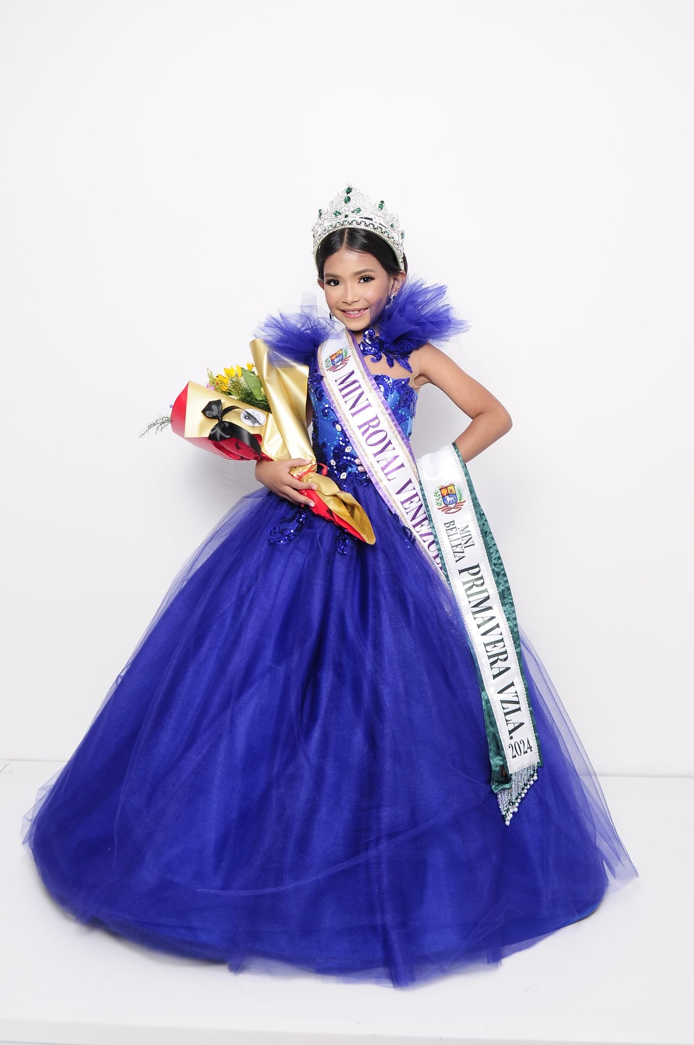 MISS TEEN ROYAL VENEZUELA 2024 CORONÓ A SUS NUEVAS REINAS - Centauri ...